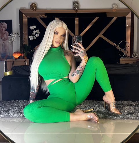 Jennifer Aboul - LaRabbit - Official Page @jenniferaboul